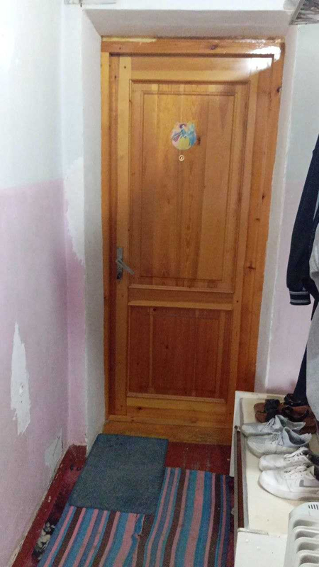 Срочно! продаётса 1-комнатная квартира.  в центре города . 32000$
