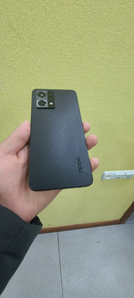 Oppo Reno7 yengi