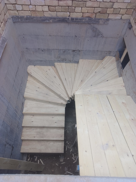 Beton zina quyib beramiz hizmati