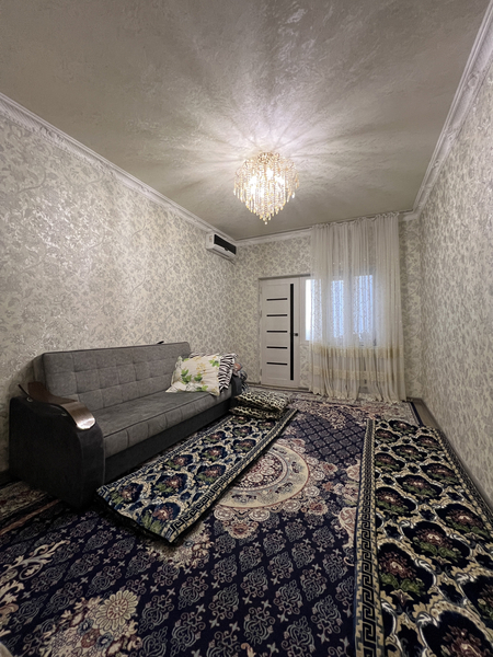 3 хонали квартира сотилади! Қўйлиқ массив-4, 9 чи метро бекат