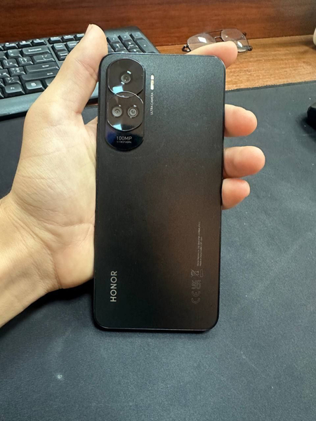 Honor 90 lite srocna