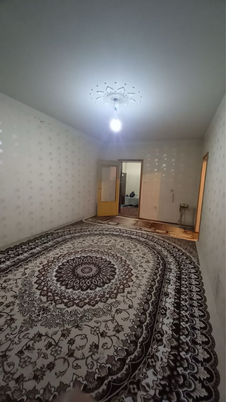 Sergeli 8 , 4 xonali do'm Srochni sotiladi 7- etaj