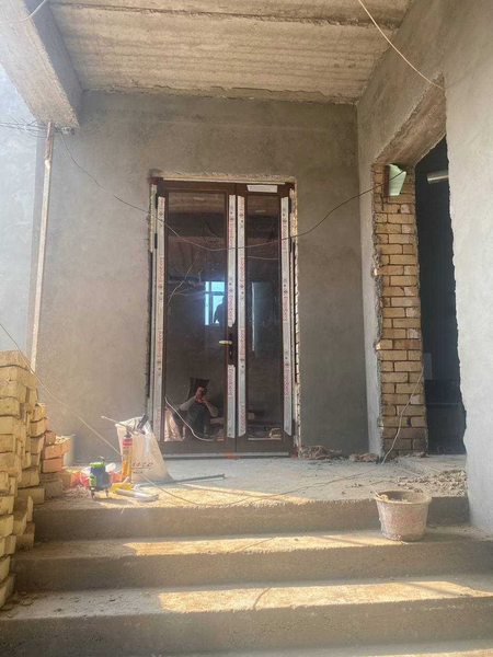 eshik va rom Imzo