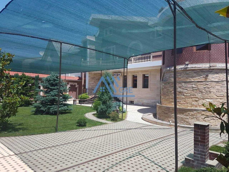 Луначарский махлля Узумзар,Высоковольткый 1.200м², 12 сот 22 комнат