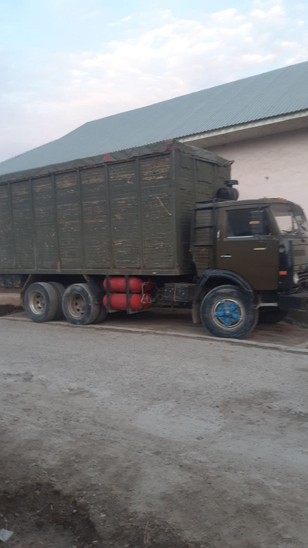 Kamaz sotiladi bir qul minilgan srochniga faqat oladigan tel qiling