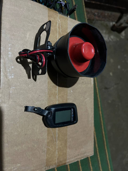 Magikar pult 905, kamplekt hammasi ichida