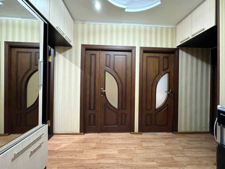 СРОЧНО Продается 3 ком квартира Водник кирпич 77 серия мебель техника