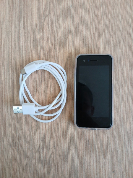 IPhone 15 mini padaoriginal  uzi android lekin korinish apple