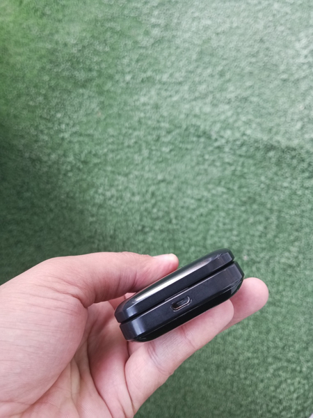 Nokia 2720  Раскладушка