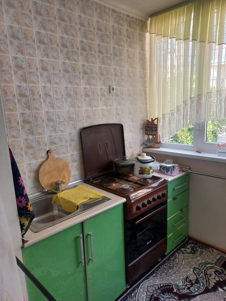 Продаётся 2х комнатная квартира на 2 этаже в Саттепо ресторан Севинч