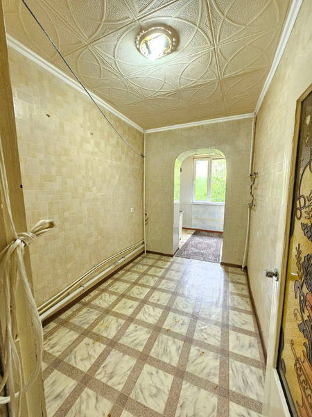 Продажа 3/1/5 на массиве Ахмад Югнакий ТТЗ, средний ремонт-чистая