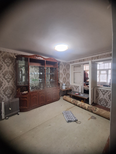 Срочно сотилади Бекабод шахар 13 даха  2/3/4  51  м² балкон 2/3