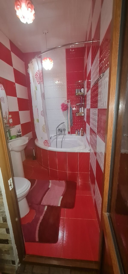 2х комнатная в центре Чирчика