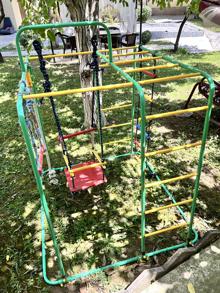 Продам детскую площадку бу