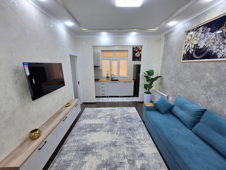 Продаётся Чиланзар 7 1в2 1 этаж.
