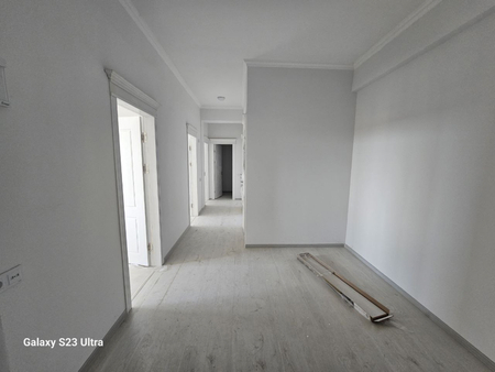 Продается Квартира Мирзо Улугбек район 3/2/7 Налогиви