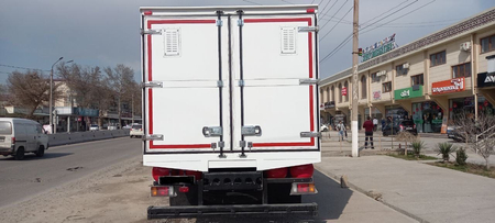 Katta Isuzu FVR 33