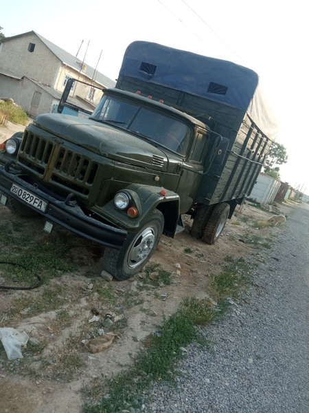 Zil 131 ural mator
