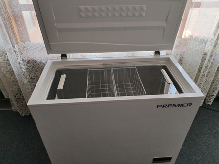 Продаётся морозильник premier