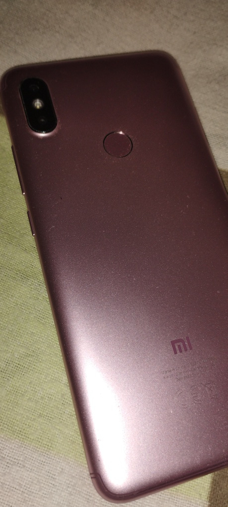 Телефон RedMi S2 свой