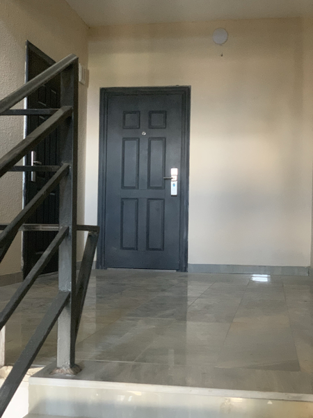 Продается 3 ком квартира 77 кв.м. в новостройке