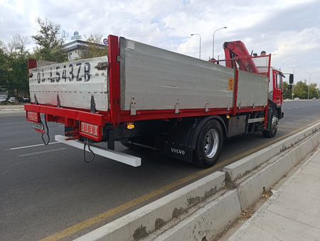 Volvo FL6  манипулятор год 2004 кран 3 тонн стрела 12 м