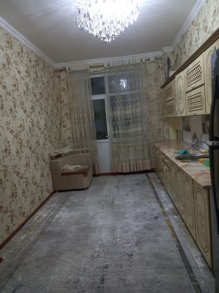 Срочно продается 3-х комнатная квартира в центре города Нукуса с всеми