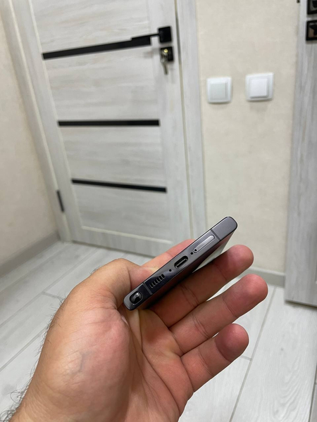 Продам Samsung s23 ultra 12/256