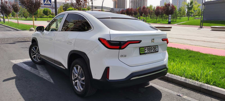 Продаю свой Электромобиль NIO EC6