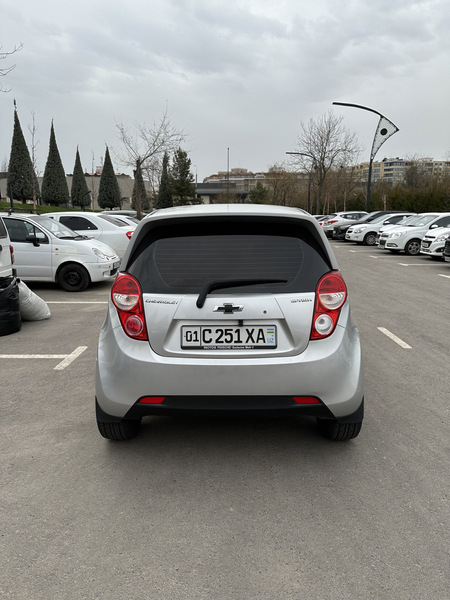 Продам Spark
