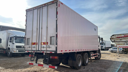 Фургон Shacman L3000 6x4 - 9 м в Наличии!(скоро)