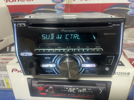 Pioneer orginal B/u mafon deh x1250ub Disk usb fleshka aux radio