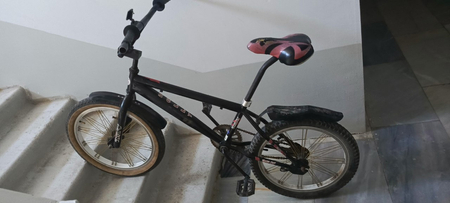 Velosiped qora rangli bmx 20