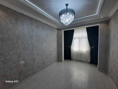 Французская  планировка 3/3/4 улица Майкурган (J3194)