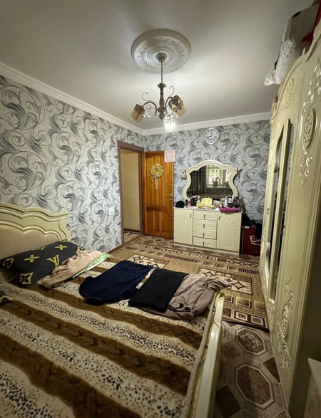 .Продам 2комнатную 1этаж хороший ремонтом с мебелью техникой 45м2 разд