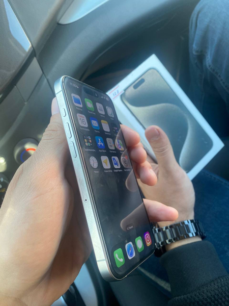 iPhone 15 pro сотилади