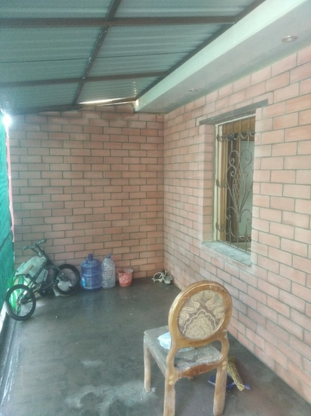продаётся маленький уютный  дом