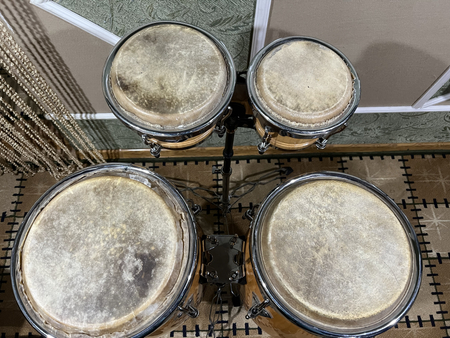 Kongo bongo timbal opshi komplekt