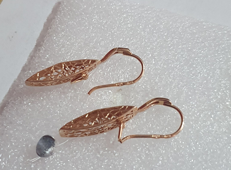 Красивые    сережки.