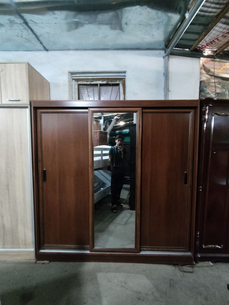 Ishlatilgan shkaflar bor 100$ dan boshlanadi