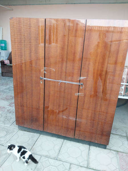 Срочно продам шкаф для одежды