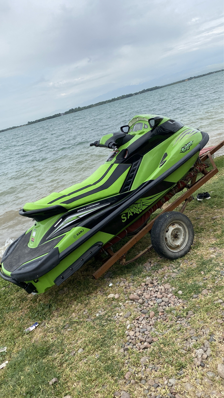 Срочно продаётся водяной скутер SJ1800