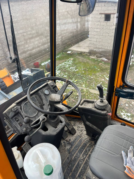 Фронтальный погрузчик AMKODOR 352