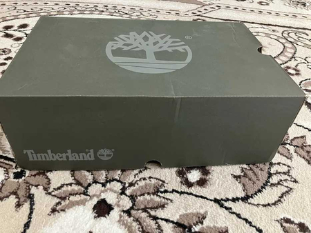 Timberland кожадан тикилган  ботинка.Германияда олинган.Размер:39-40