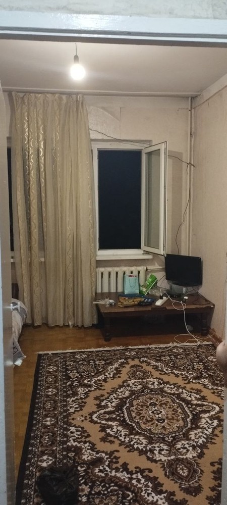 Юнусабад 15 квартал.  Продам Кв-2ком-4-5