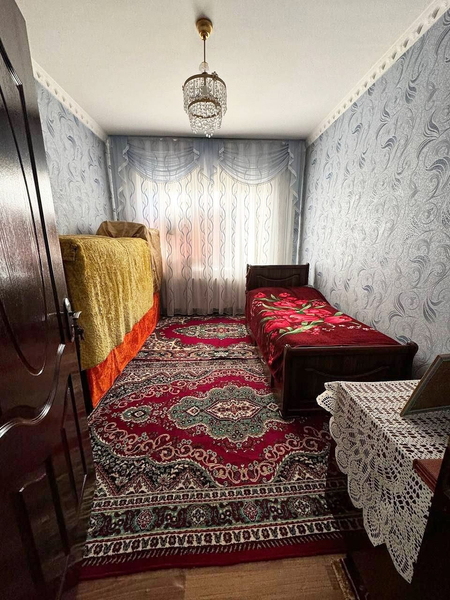 Срочно 2 хона Тансикбов 3 Коракамиш . Балкон 2×6