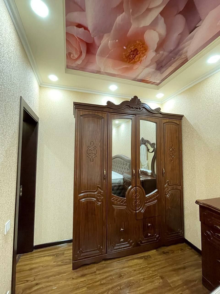 Ойбек,Чехова,60школа, закрытый двор,чайкоф,3/7/9