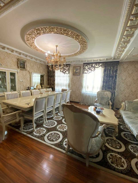 (К128883) Продается 6-ти комнатная квартира в Шайхантахурском районе.