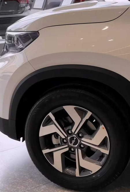 Kia Sonet 2024 full