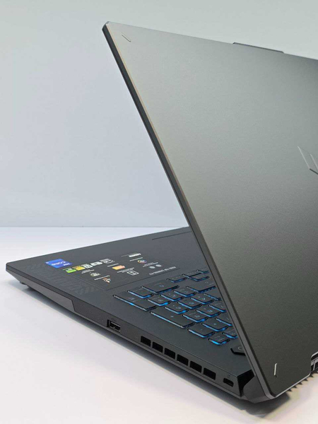 Срочно ASUS TUF Gaming FX707 новый с коробкам